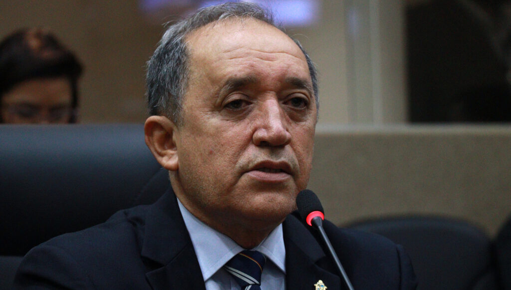 Vereador professor Samuel quer isenção no estacionamento rotativo Zona ... Vereador professor Samuel quer isenção no estacionamento rotativo Zona ...