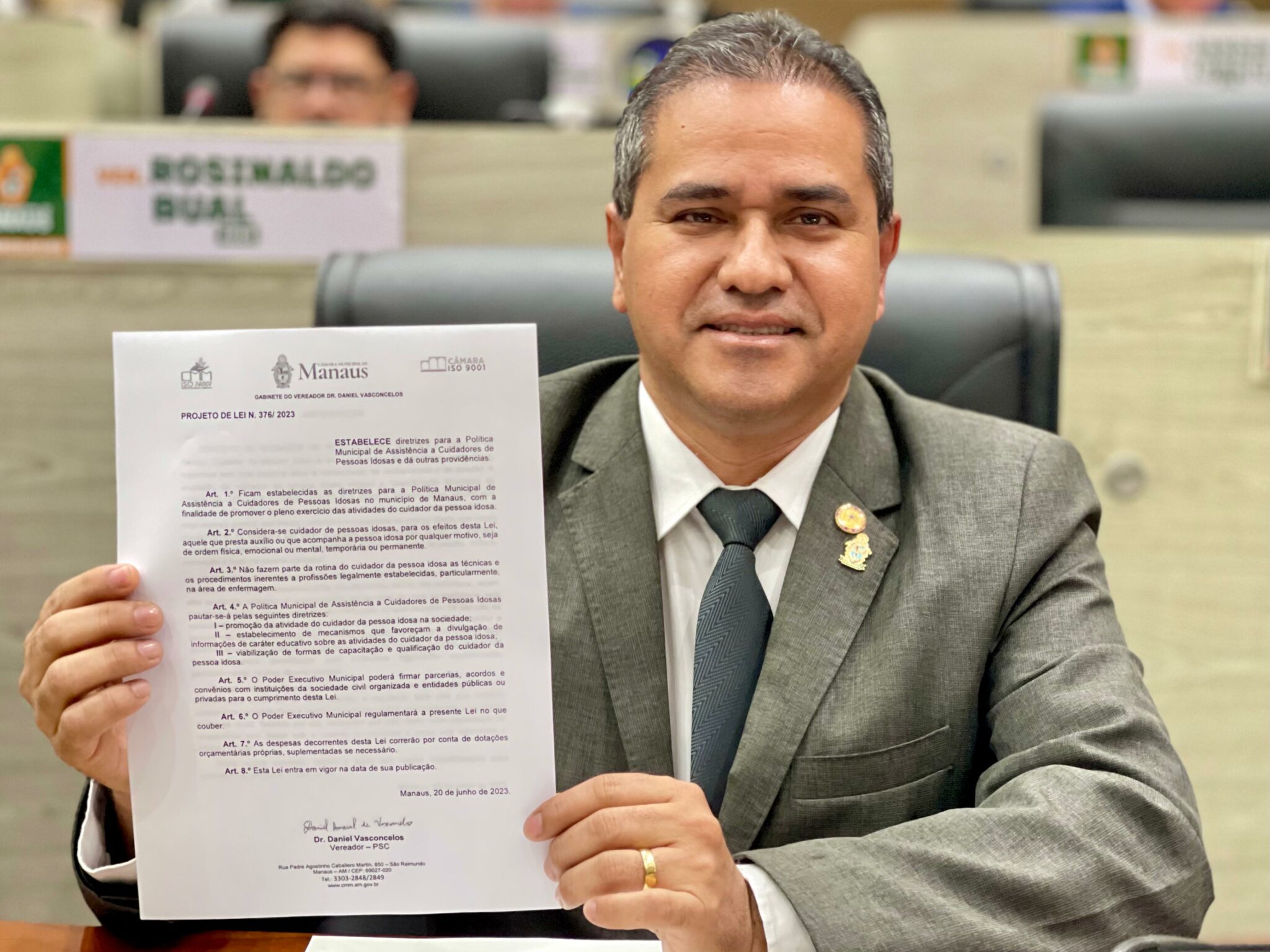 Projeto de Dr. Daniel Vasconcelos que valoriza cuidadores de idosos ...