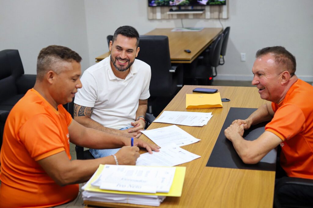 Paulo Tyrone visita sede da Semulsp e reúne-se com Sabá Reis para ...